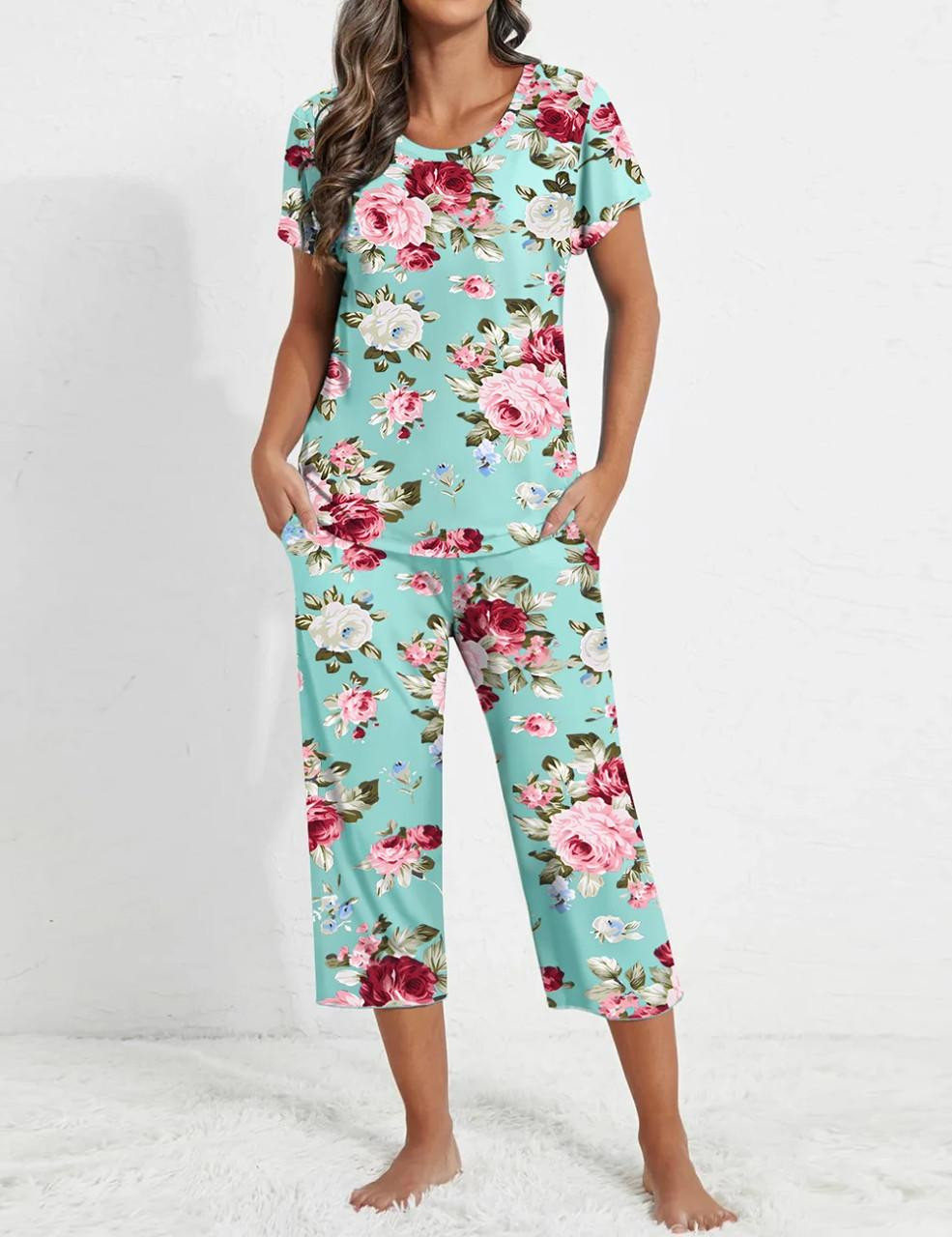 Rose Floral Print Nine Quarters Pants Pajama Set For Women