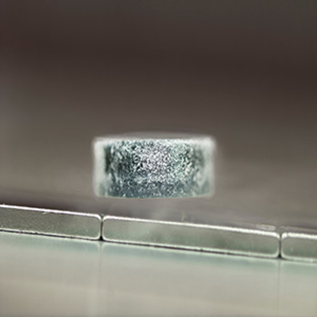 Magnetic levitation - Amazing Magnets