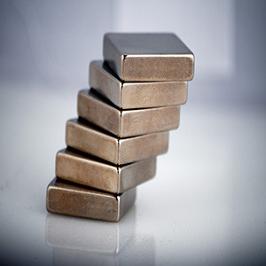 Do Magnets Stick To Aluminum? - Amazing Magnets