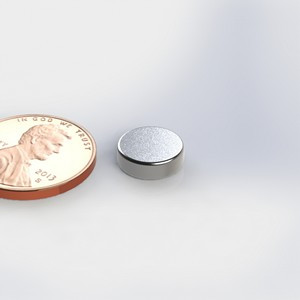 D100C | 3/8" Dia x 1/10" Neodymium Disc Magnet | Amazing Magnets