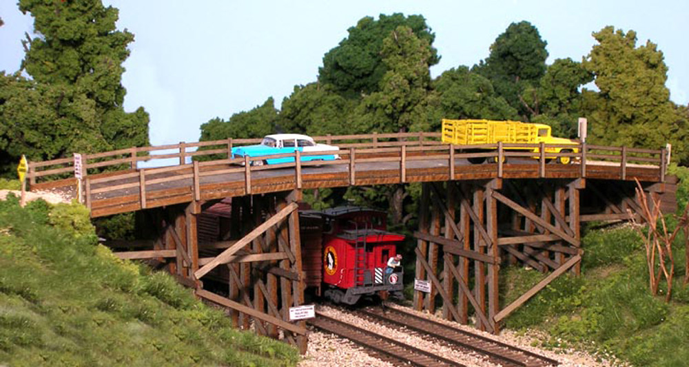 Monroe Models 2007 HO Scale Country Road Bridge (kit) - Mountain ...