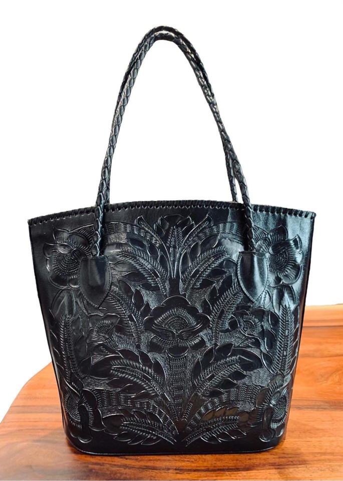 Luna Purse by Sechi