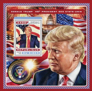 M11844 - 2016 45th Pres Trump Giving Thumbs up ss - Mystic Stamp Company