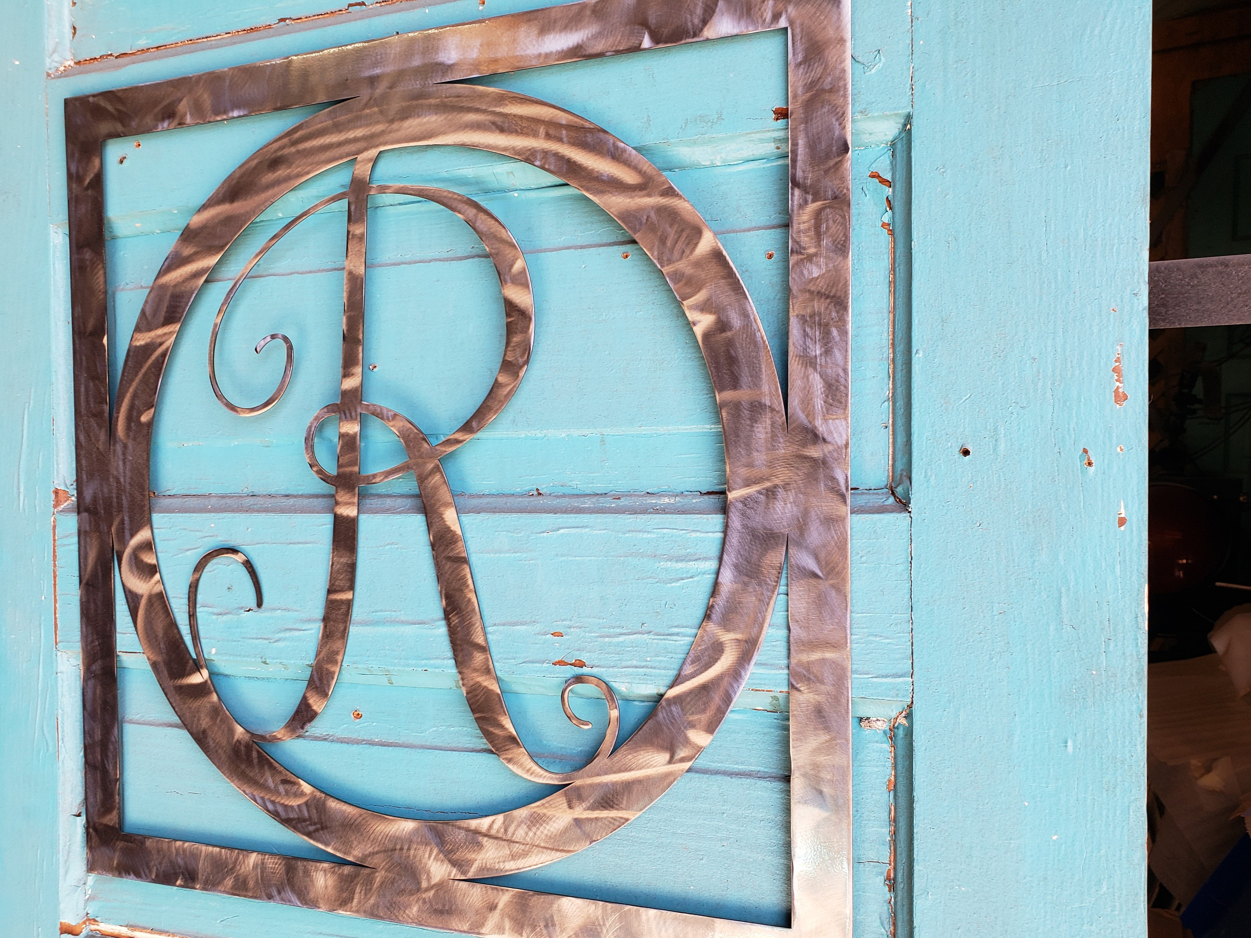 Square w/ Circle Monogram - Metal Worx Inc