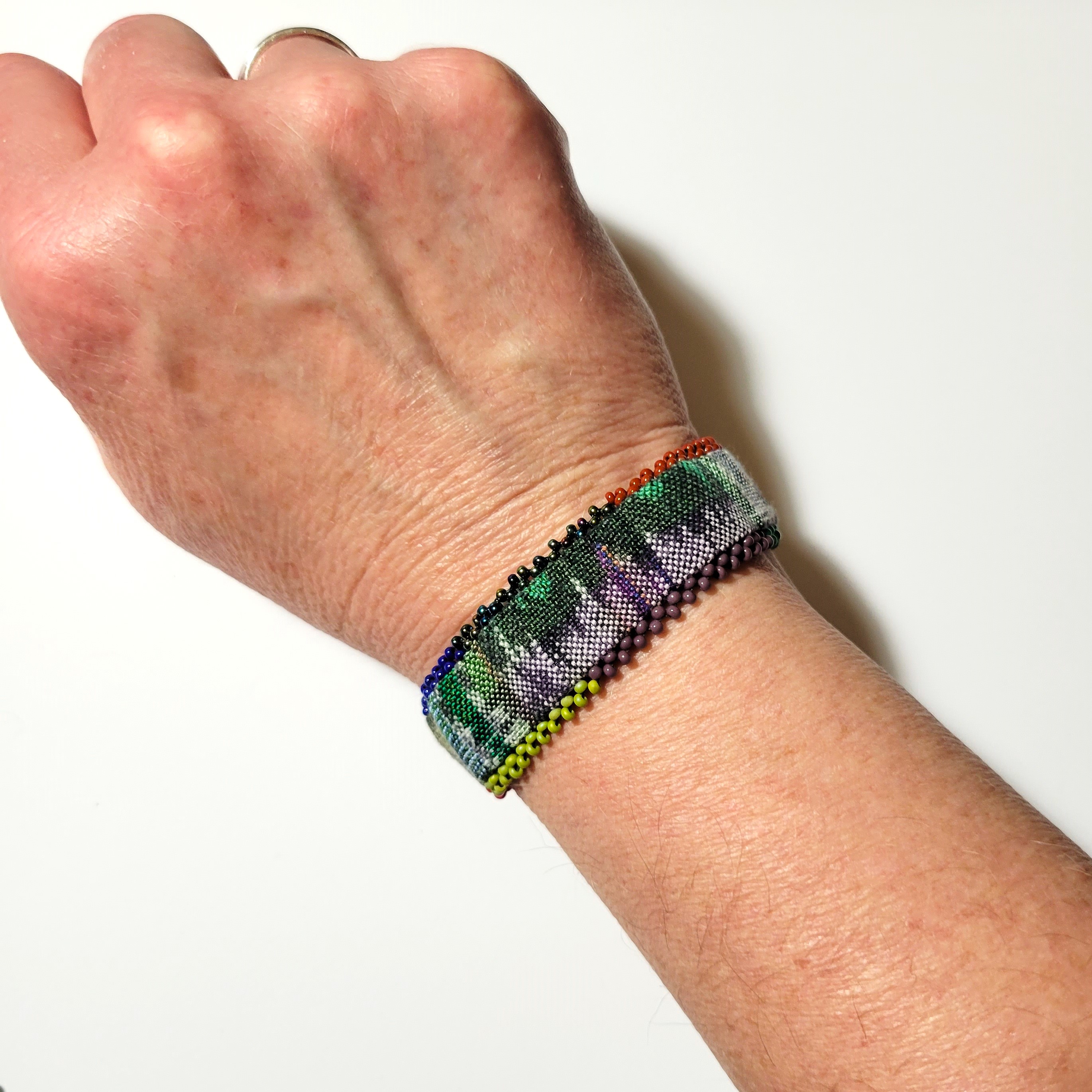 Pastel Beaded Trim Corte Cotton Bracelet from Guatemala - The Silk Road ...