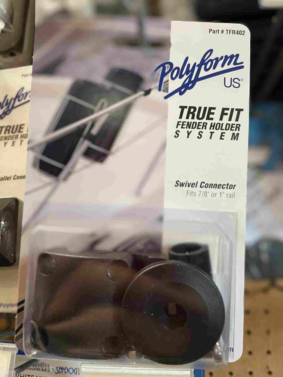 Polyform Swivel Connector 7/8-1"