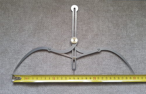 Bisecting Calipers for Center Locating Tool - Philadelphia Luthier ...