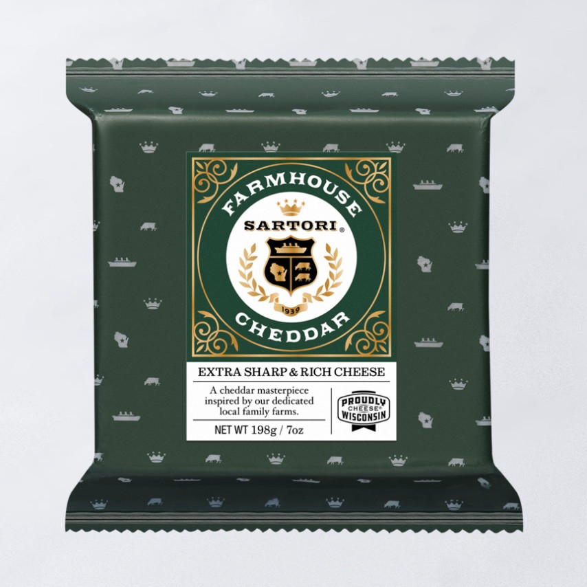 SARTORI Farmhouse Cheddar Block