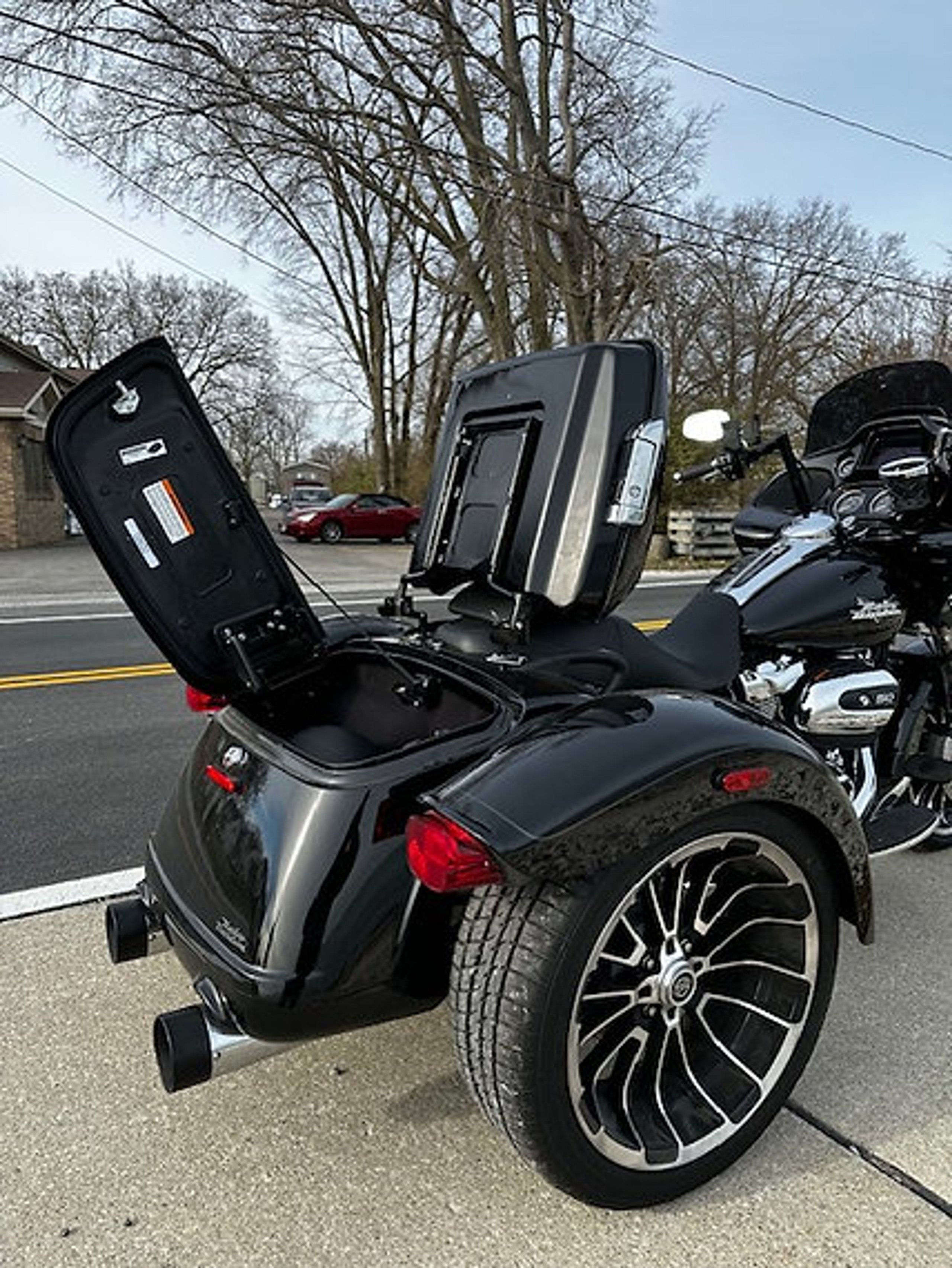 GQTechs RG3 & Freewheeler Tour Pack Mounting Bracket