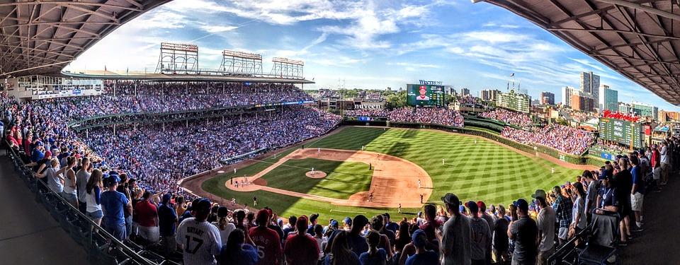 Helpful Tips for Visiting Wrigley Field - SportsWorldChicago.com