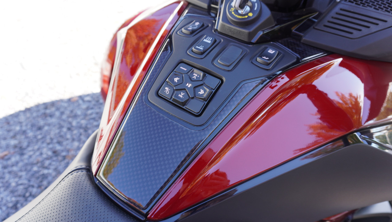 RT 2020-2023 - Tank Pad Protection (3 pcs) Color Match Options - Can Am ...