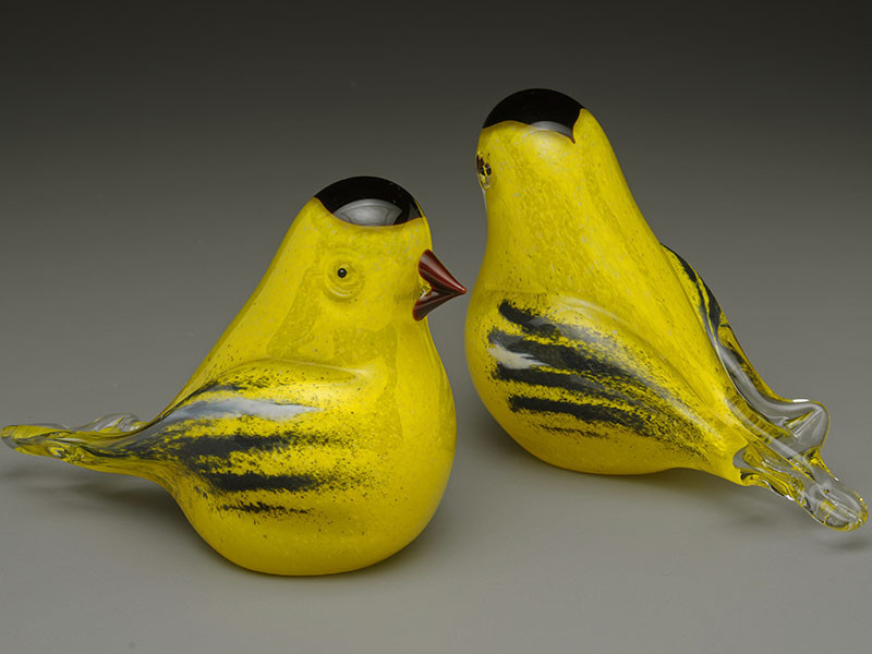 handsculpted glass Goldfinch | Glass bird figurine | glass birds