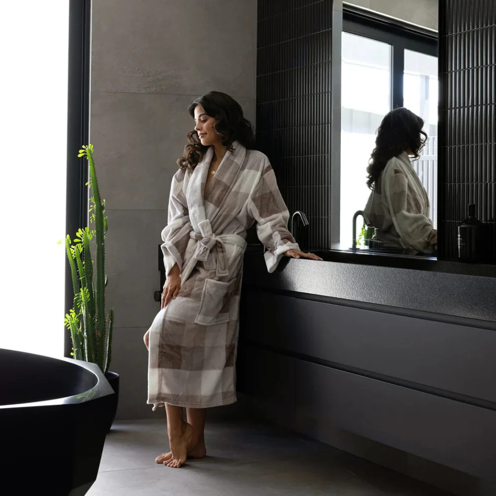 Buy Charlie Ultraplush Robe Nougat by Bambury |queenb.co.nz | Shop today!