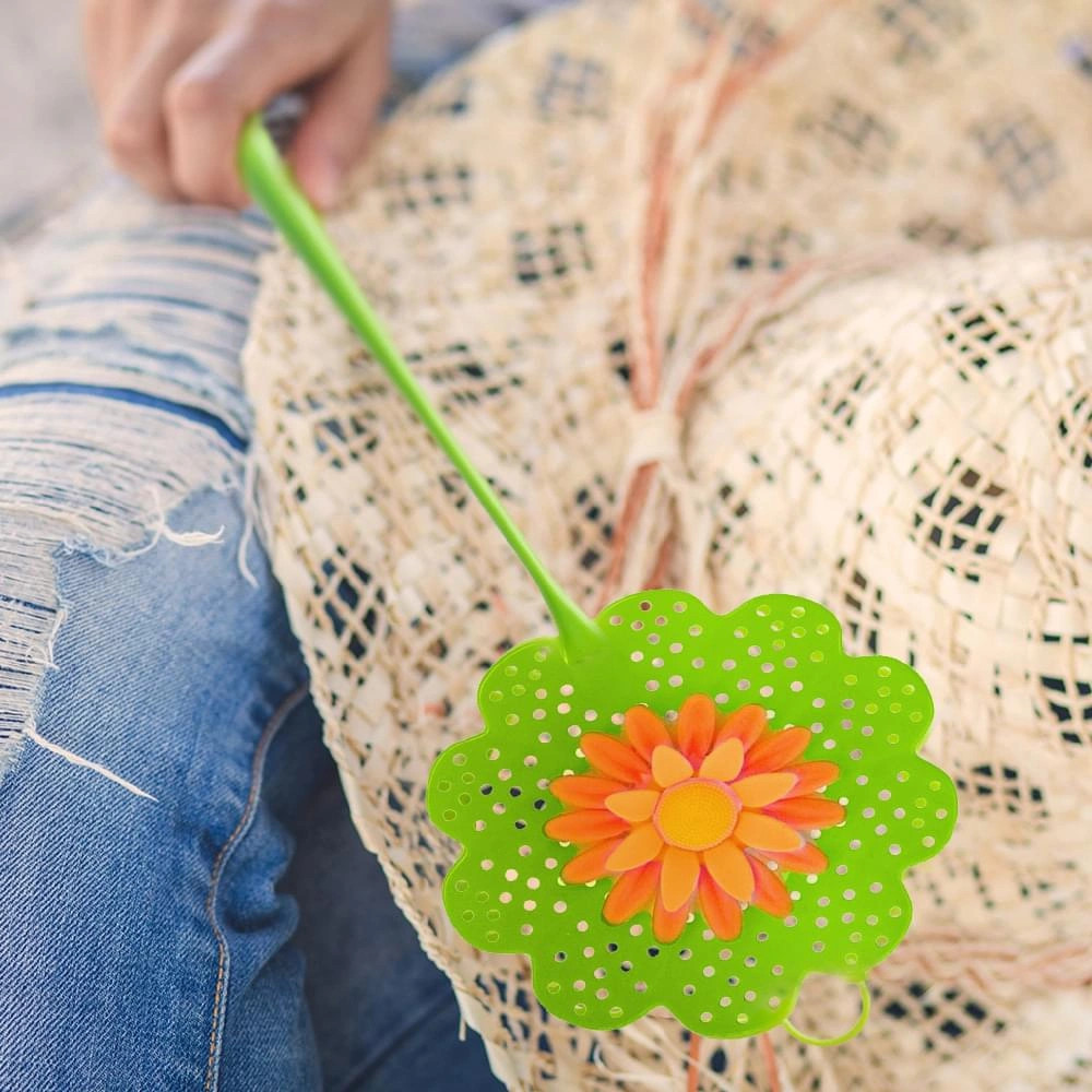 Purchase Flower Power Fly Swatter by Vigar | queenb.co.nz