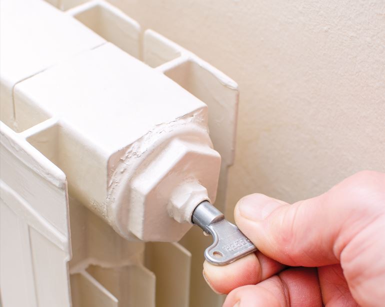A guide to bleeding radiators for energy efficiency - Draper Tools Ltd