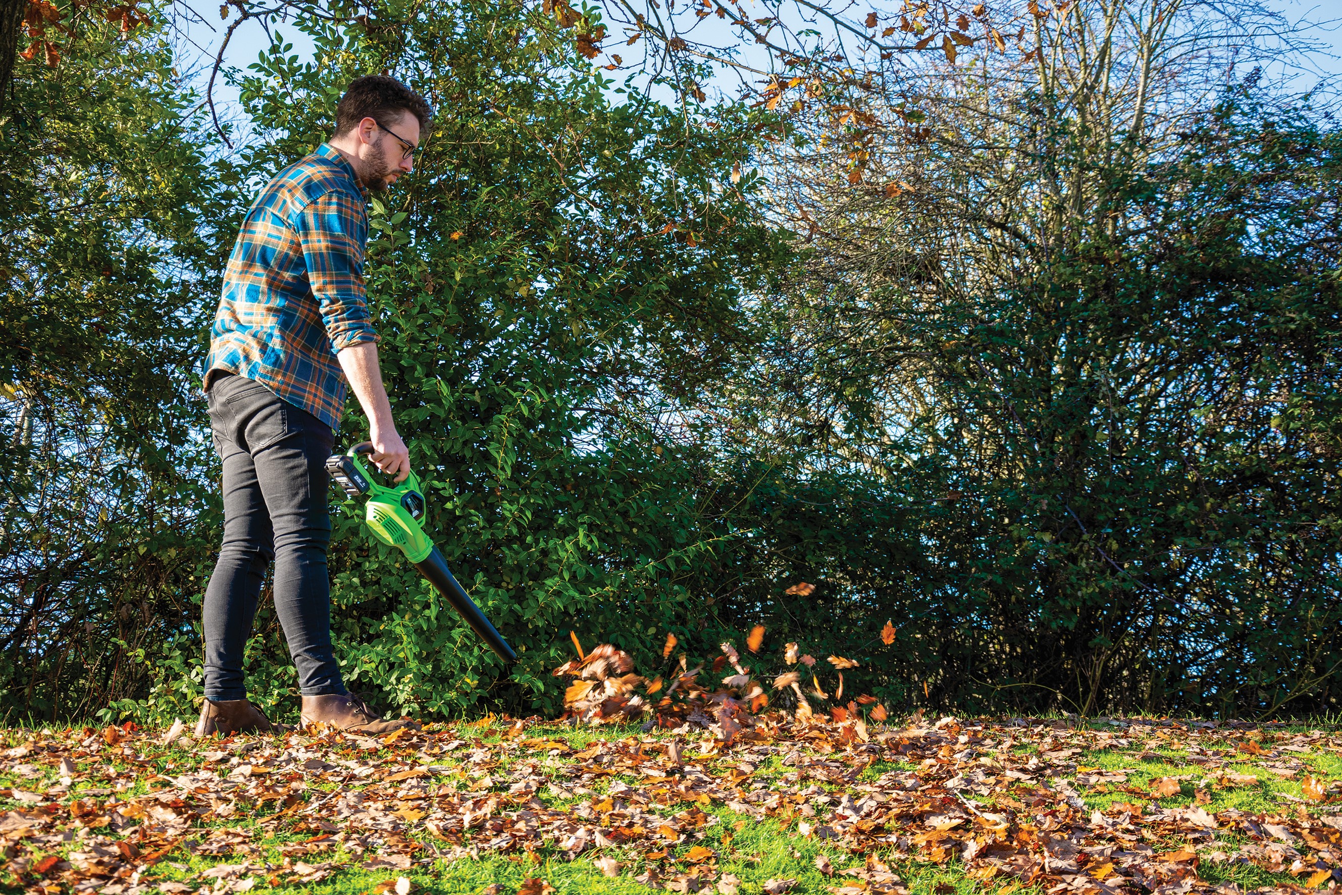 Autumn garden jobs - Draper Tools Ltd