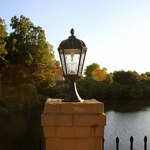 Solar Carriage Light for Column-Pier-Post | Royal Brushed Bronze