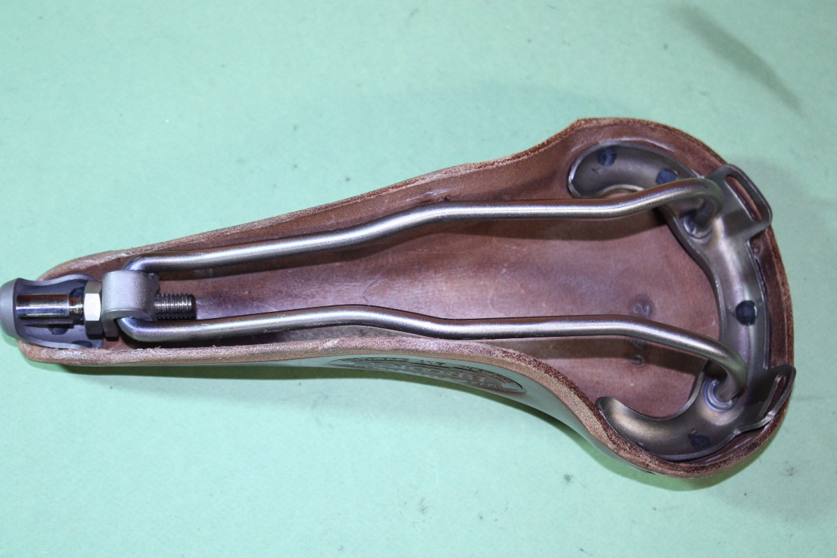 Brooks B17 Champion Sprinter Saddle: Titanium Frame/Rails, Limited ...