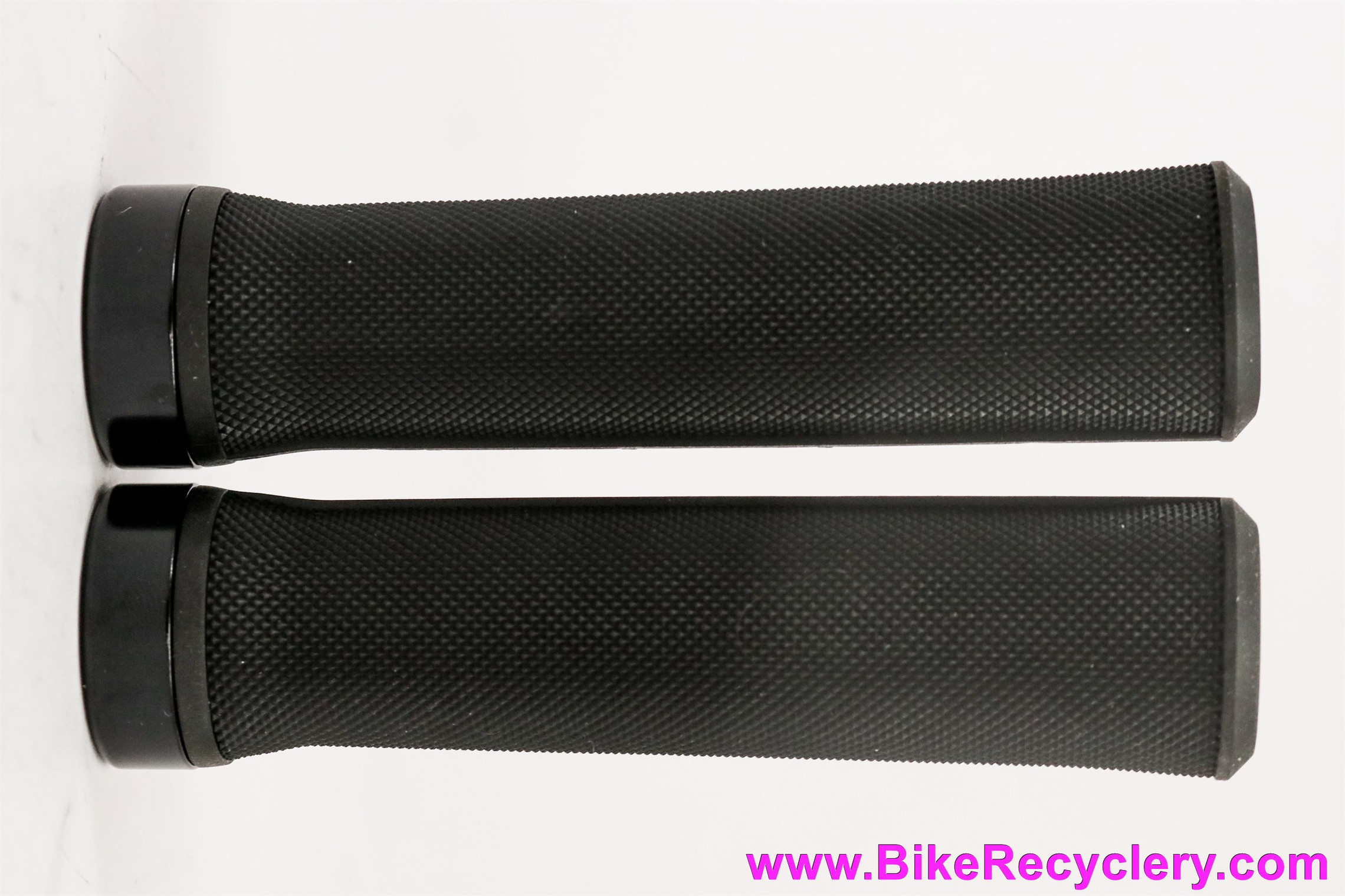 Half Waffle Lock On Grips: Black - Closed End - Bulk Buy Deals! (NEW ...