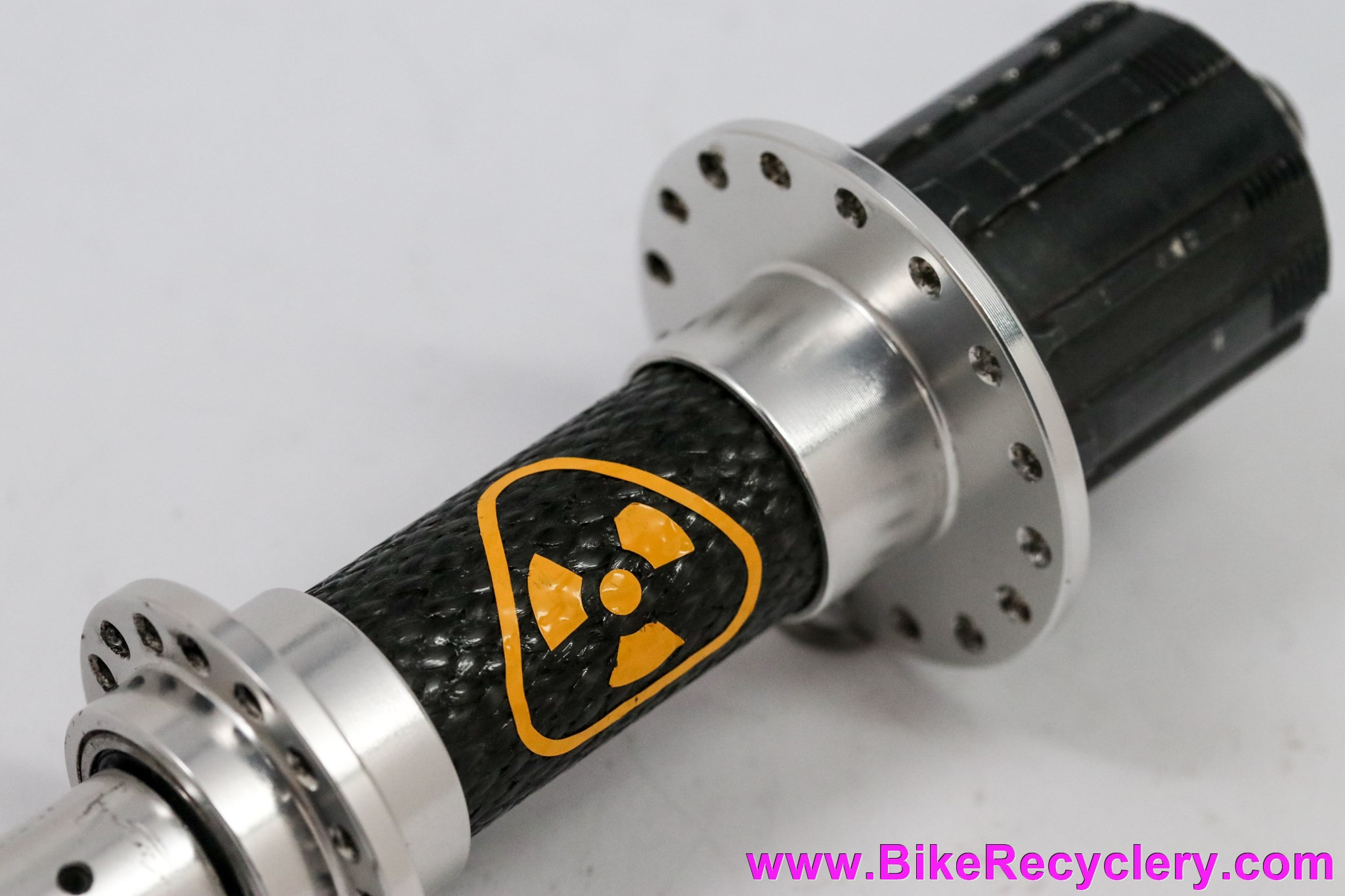 Nuke Proof Bombshell Carbon Rear Hubset: 32H x 135mm x 8sp Freehub ...