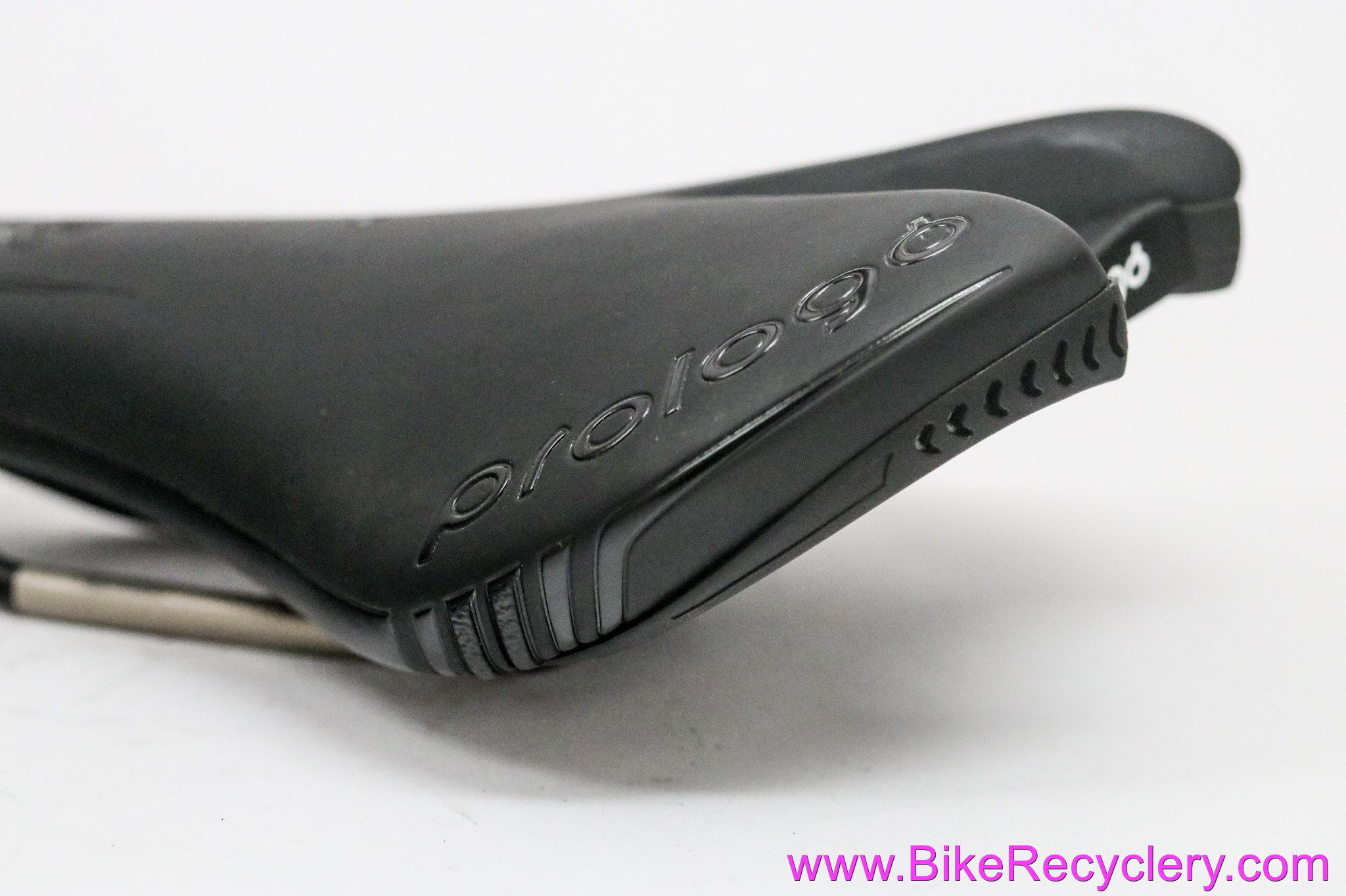 Prologo Scratch Pro Ti Saddle: Black - 143mm (New Take Off) - Bike ...