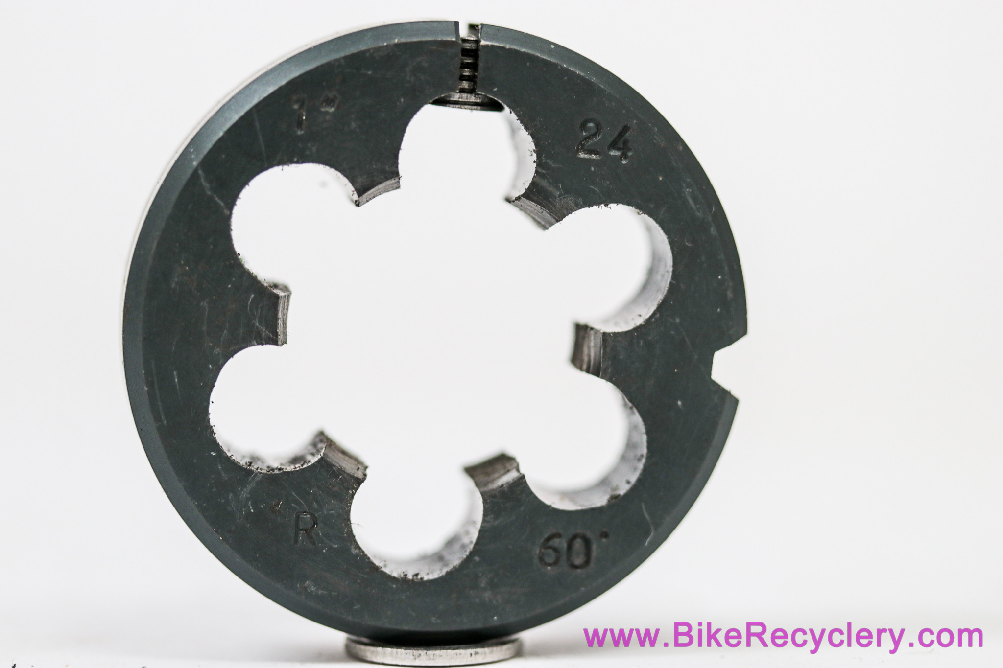 VAR 39 Fork Die: 1" x 24 tpi ISO / JIS / English - Steerer Threading ...
