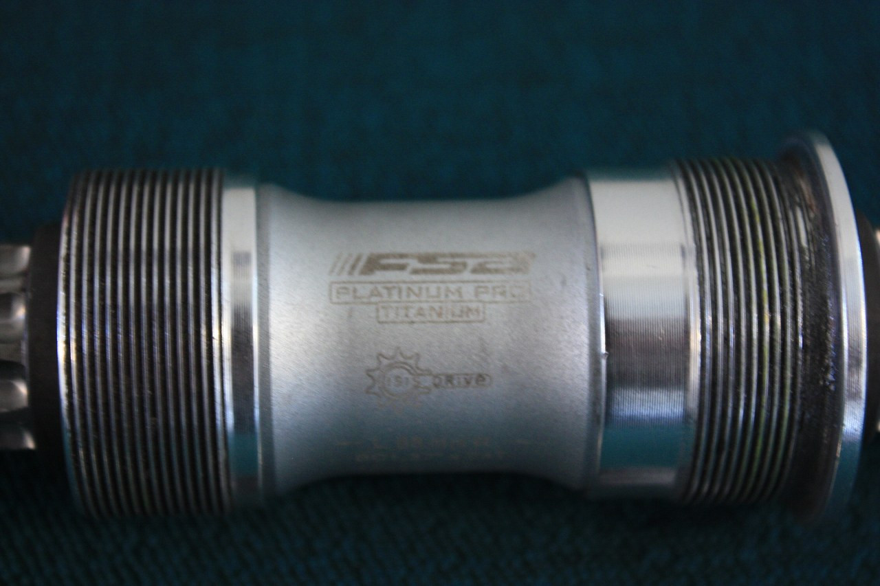 FSA Platinum Pro Ti ISIS Bottom Bracket: 112 x 68mm - Bike Recyclery