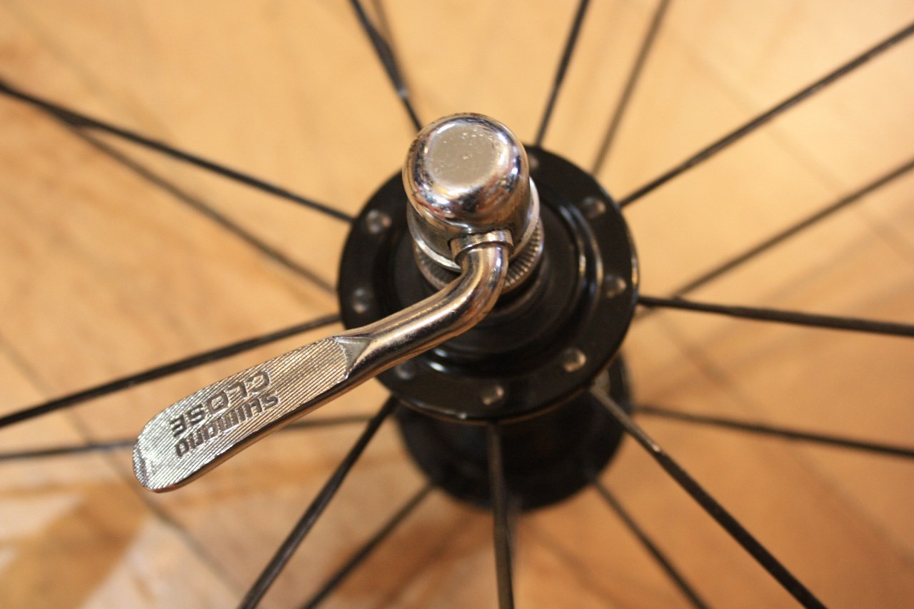 Rolf Vector Comp 700c Front Wheel: Blue, 18 Spoke - Bike Recyclery