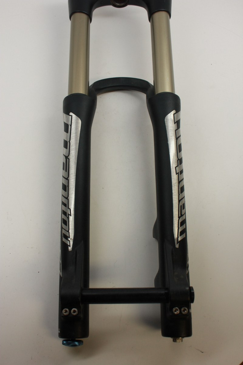 Manitou Travis Suspension Fork: 150mm(?), 20mm, 1 1/8" 26" - Bike Recyclery