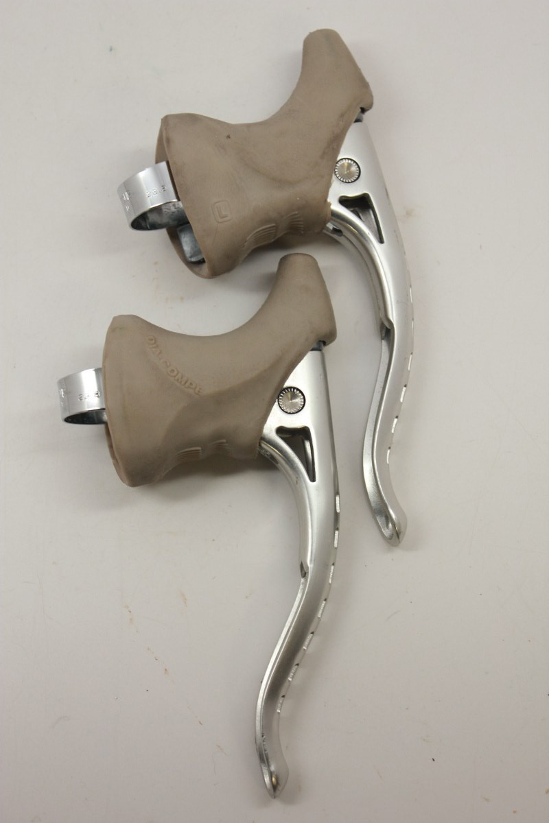 Suntour Superbe Brake Levers: Dual Slotted CB-3200 - Bike Recyclery