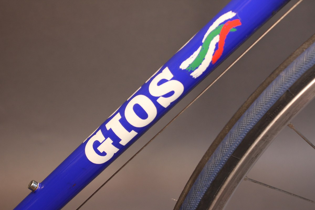 GIOS Evolution Compact Pro Road Bike: 56cm, Campagnolo Centaur Carbon ...