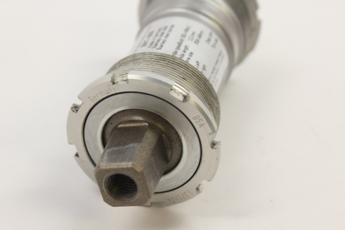 SKF Square Taper Bottom Bracket: BAS-600, ISO Campagnolo, 111mm x 68mm ...