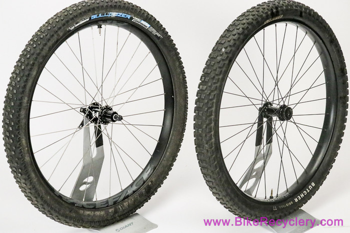27.5 MTB Plus Wheelset: 32H - 10s Shimano - WTB Scraper / Race Face ARC ...