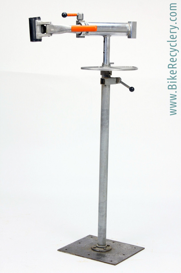 1960's / 1970's Schwinn Single Arm Repair Stand: S.S. 001 - Park Tool ...