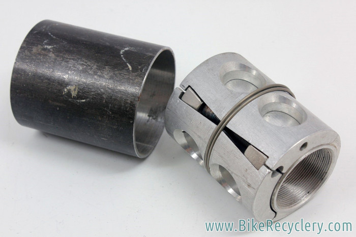 Bushnell Eccentric Bottom Bracket w/ Shim: 68mm (Near Mint) - Bike ...