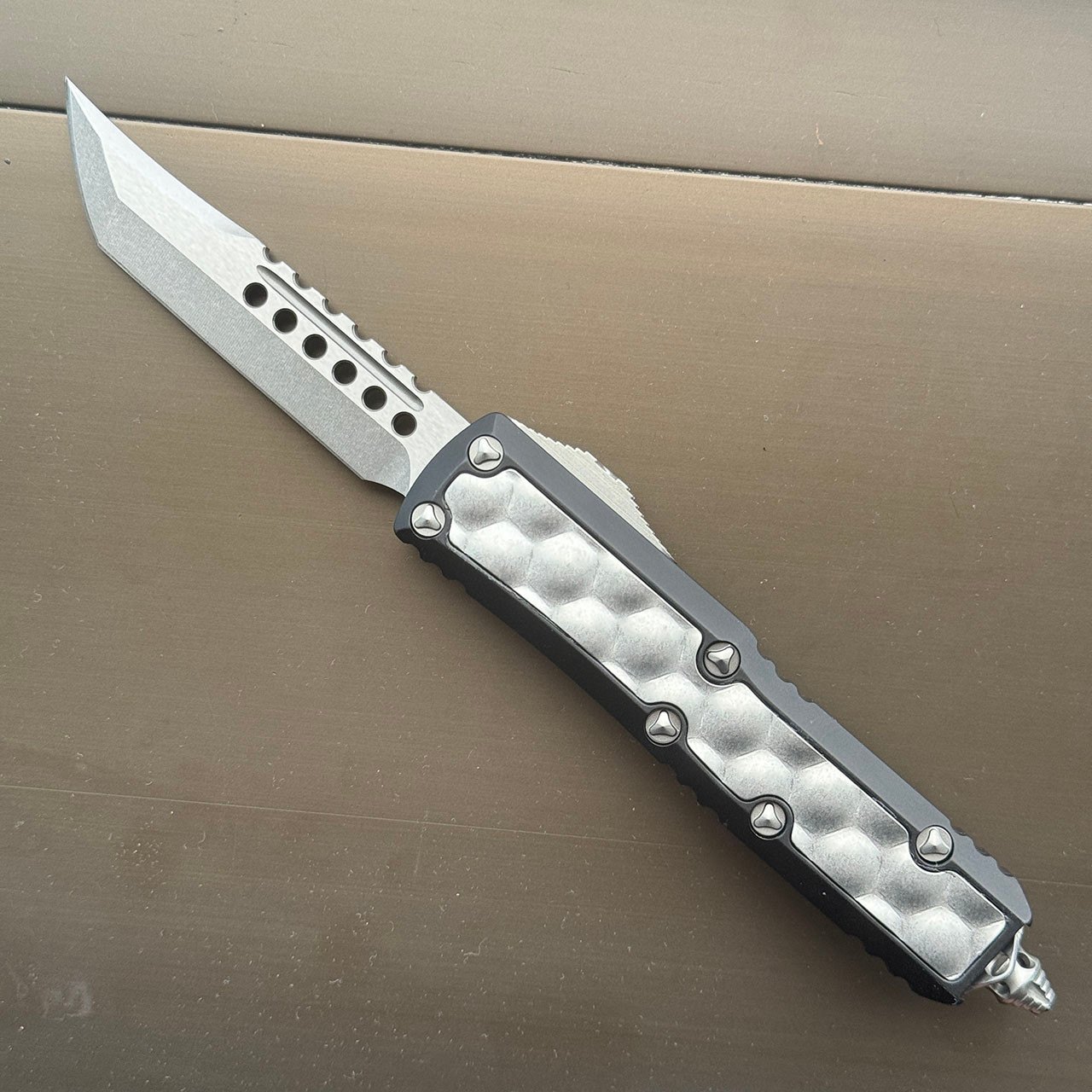 Microtech | American Edge Knives