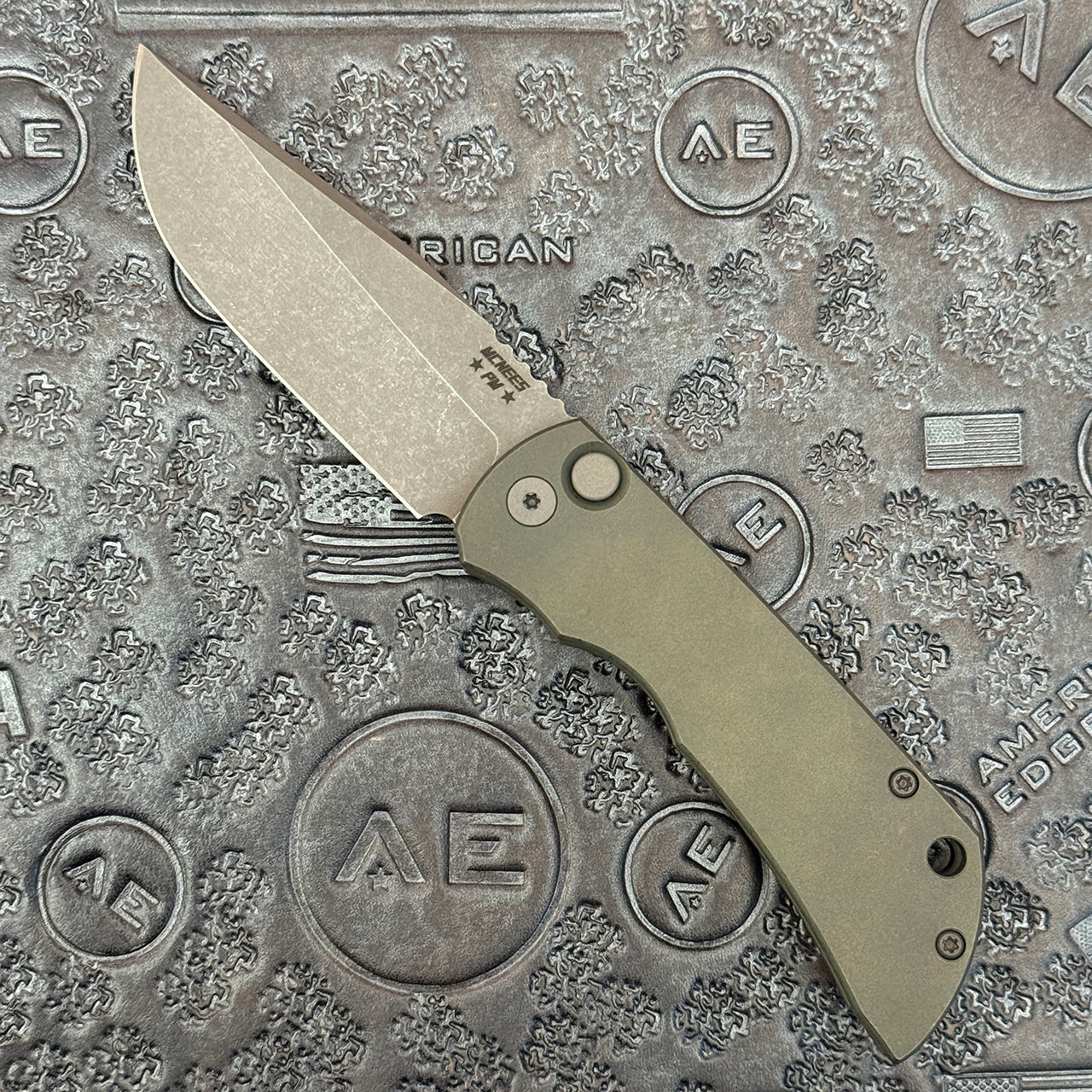 McKnees Custom Knives | American Edge Knives