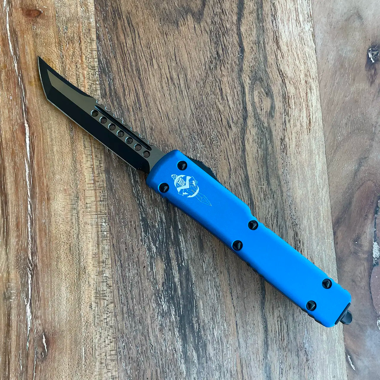 Microtech UTX-70 S/E Hellhound Blue Standard Signature Series 419-1BLS ...