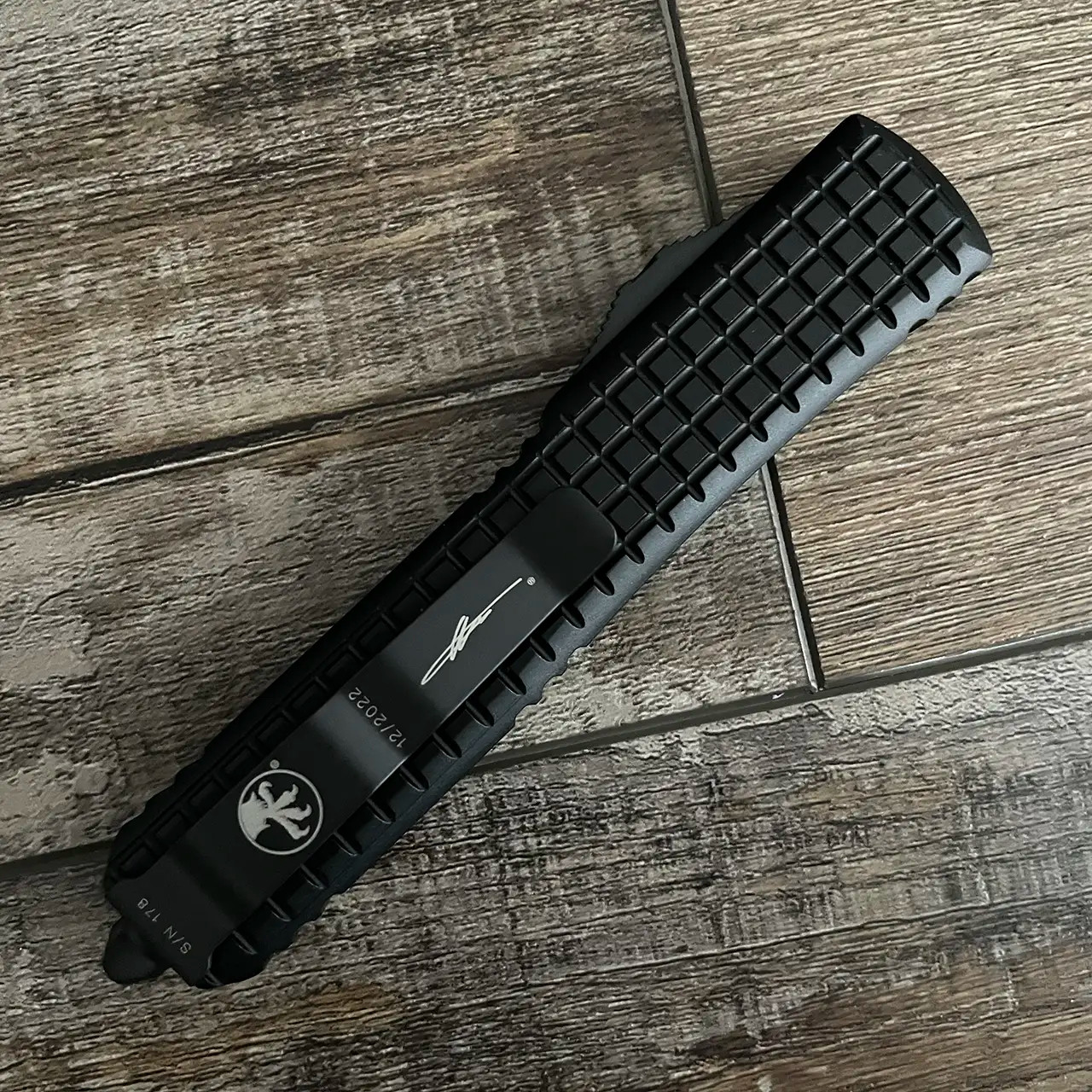 Microtech Ultratech D/E Frag Tactical Full Serrated Signature Series ...