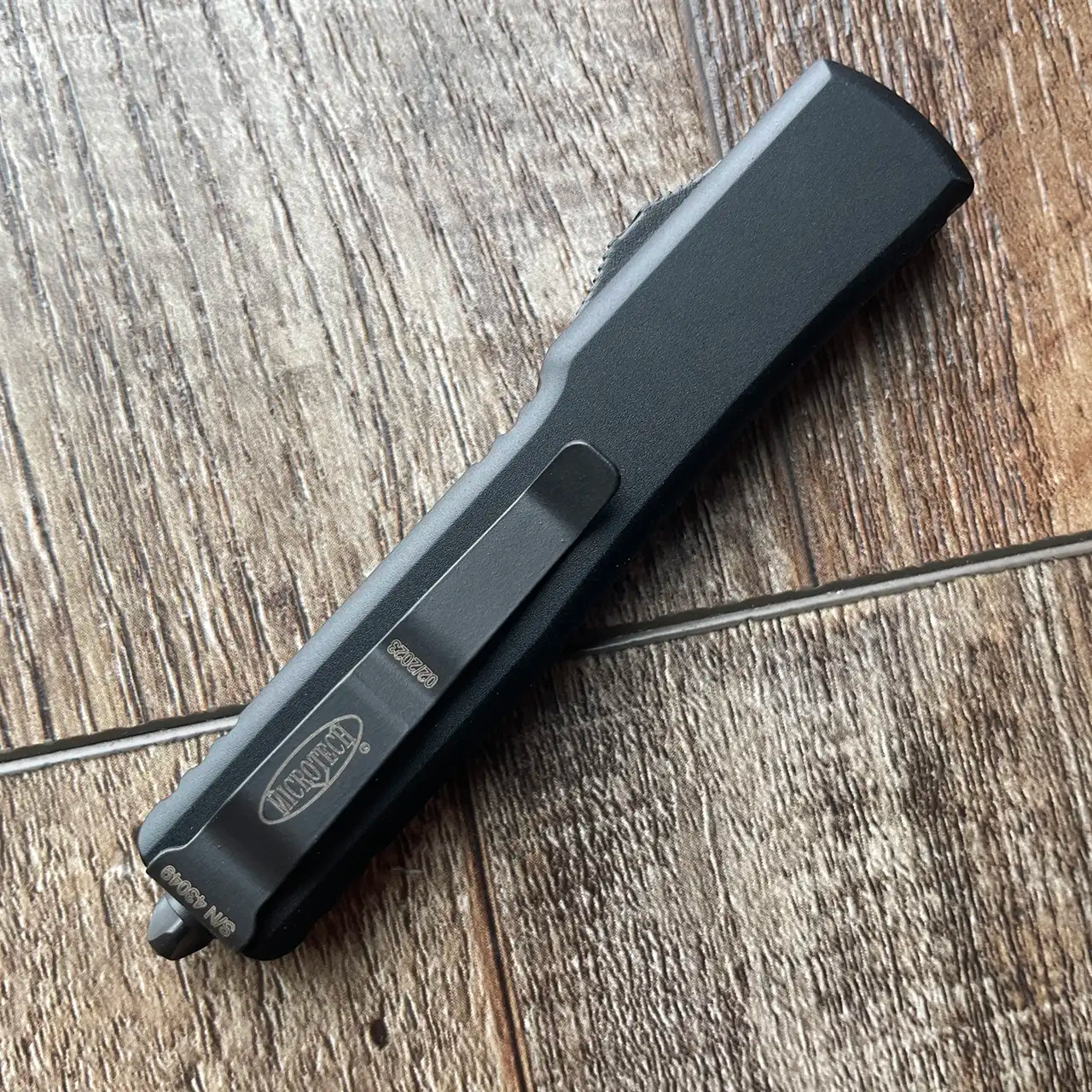 Microtech UTX-70 D/E Black Tactical Full Serrated 147-3T | American ...