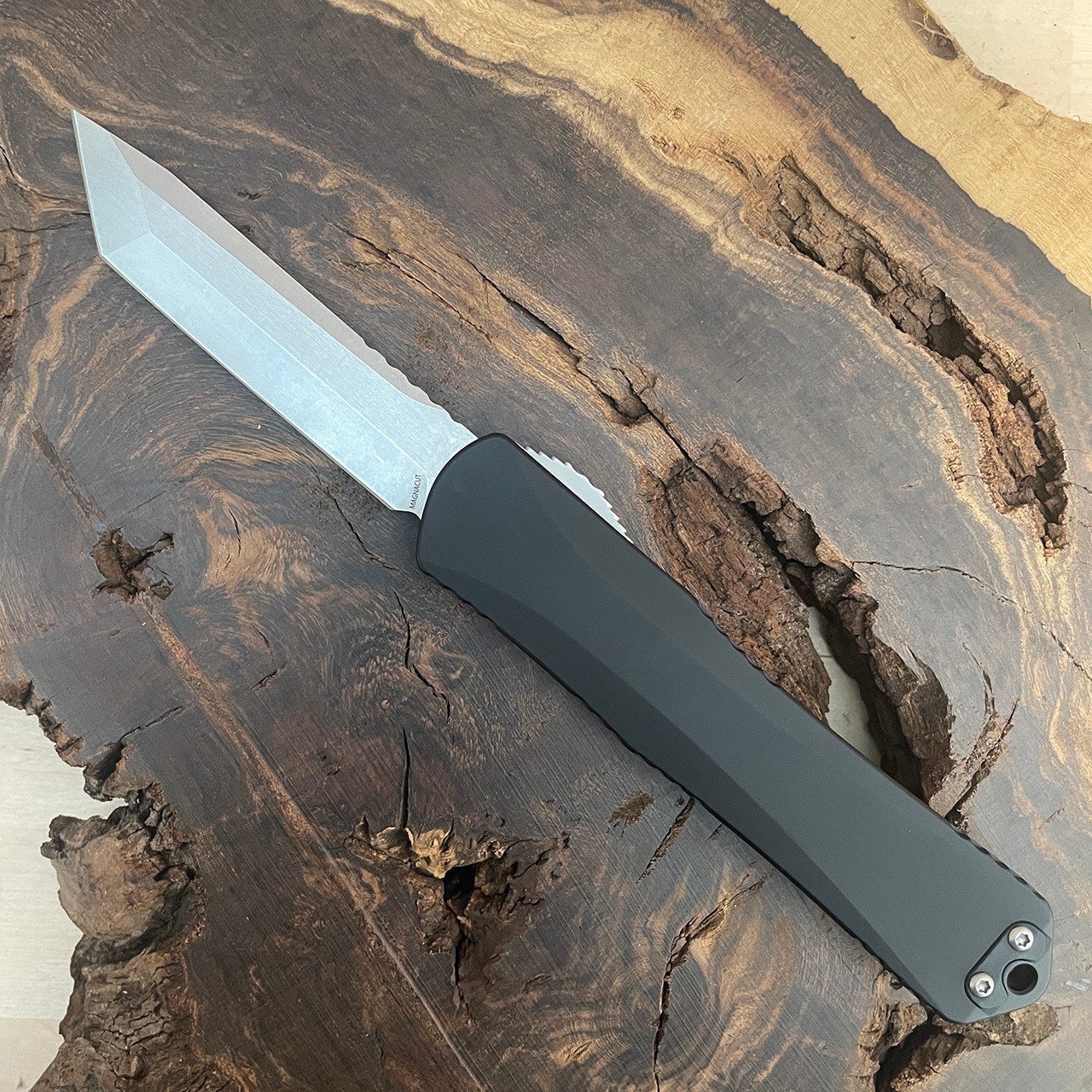Heretic Knives Manticore X Tanto Black Handle Stonewash Blade H031 2a