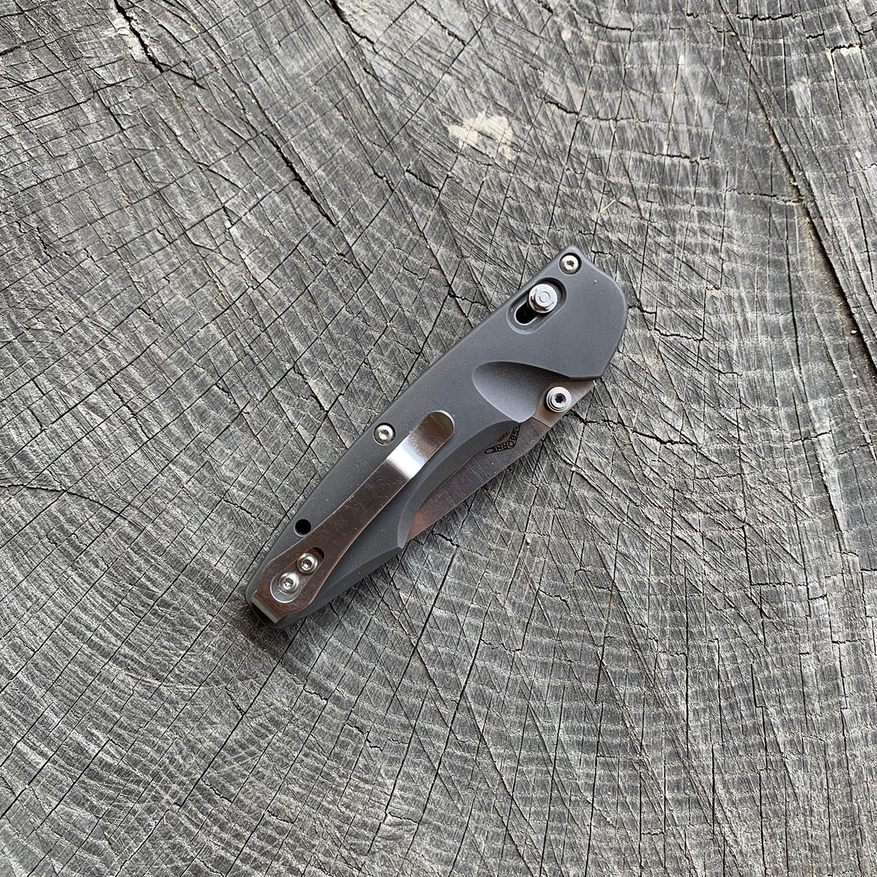 Benchmade Osborne Emissary Axis Lock Assisted Gray Handle Satin Blade ...