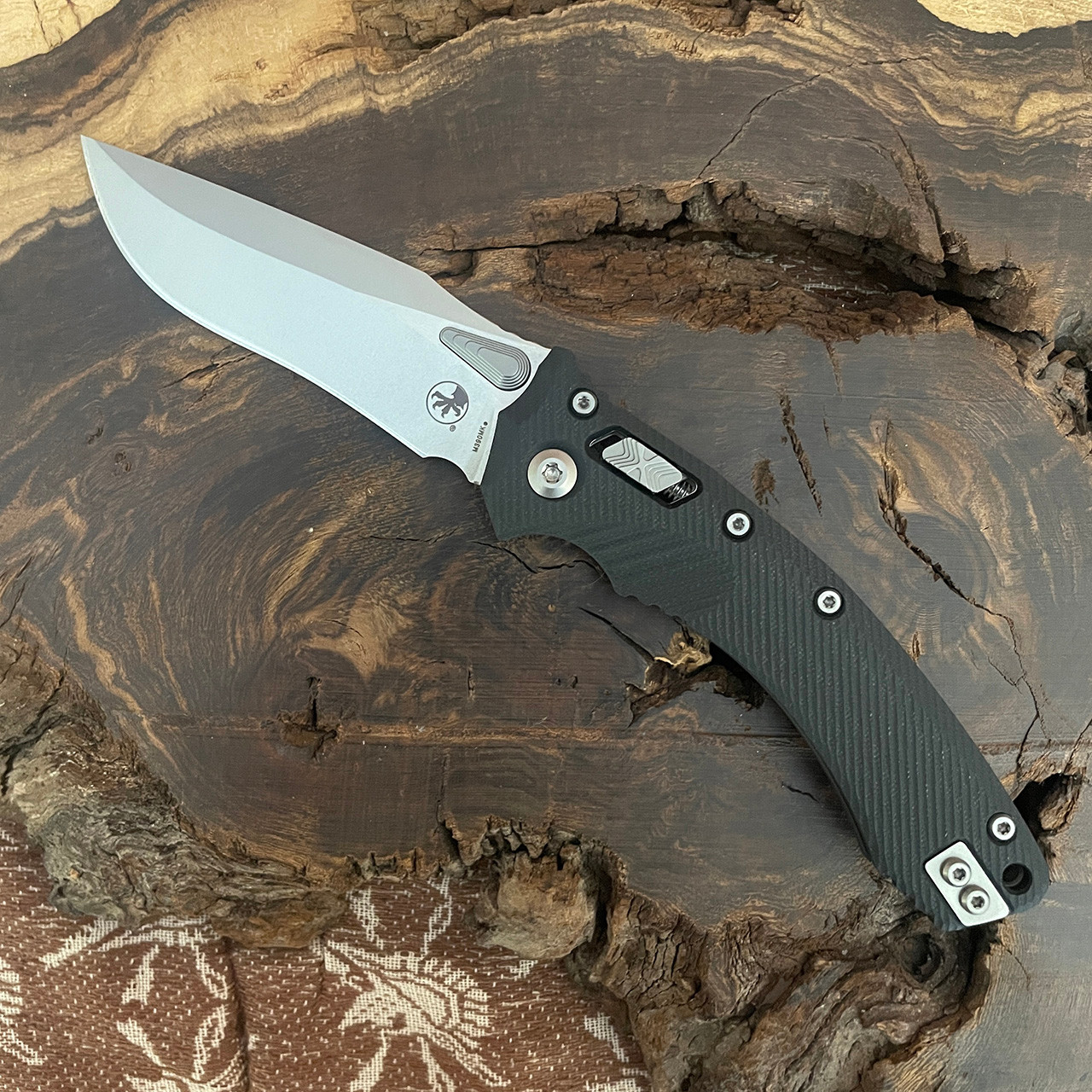 Microtech Amphibian Ram Lok Se Black Fluted G 10 Stonewash Standard