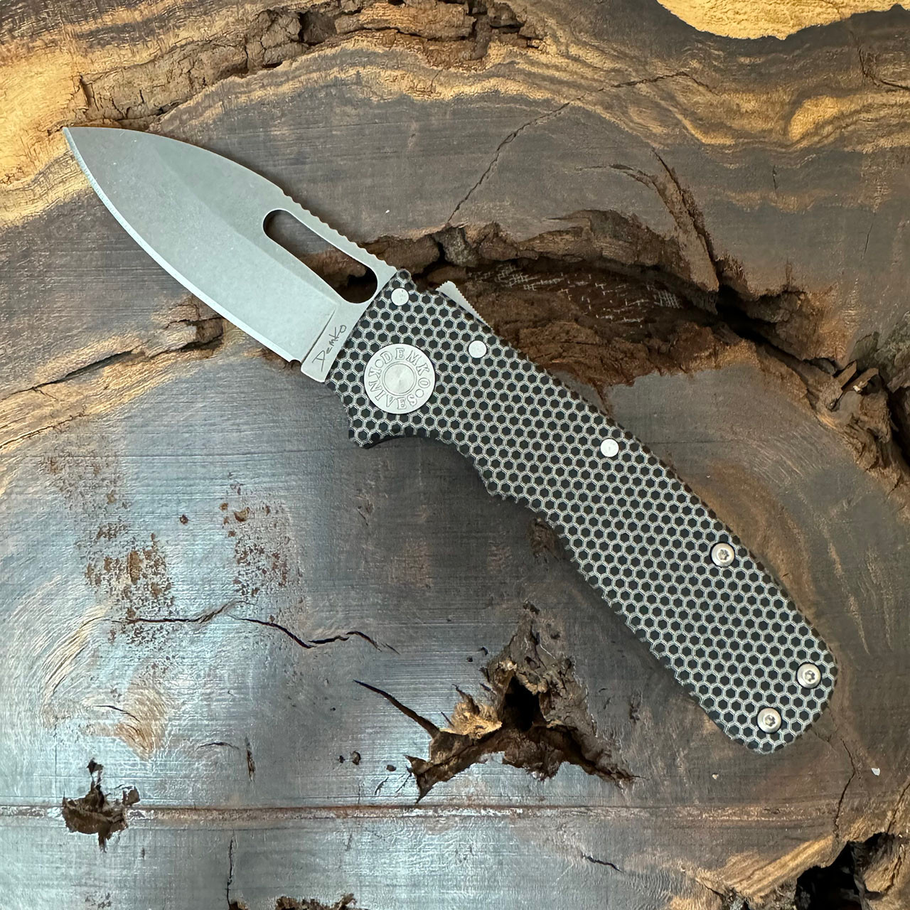 Demko AD-20.5 Shark Cub Shark Lock Basketweave Black Aluminum Handle ...