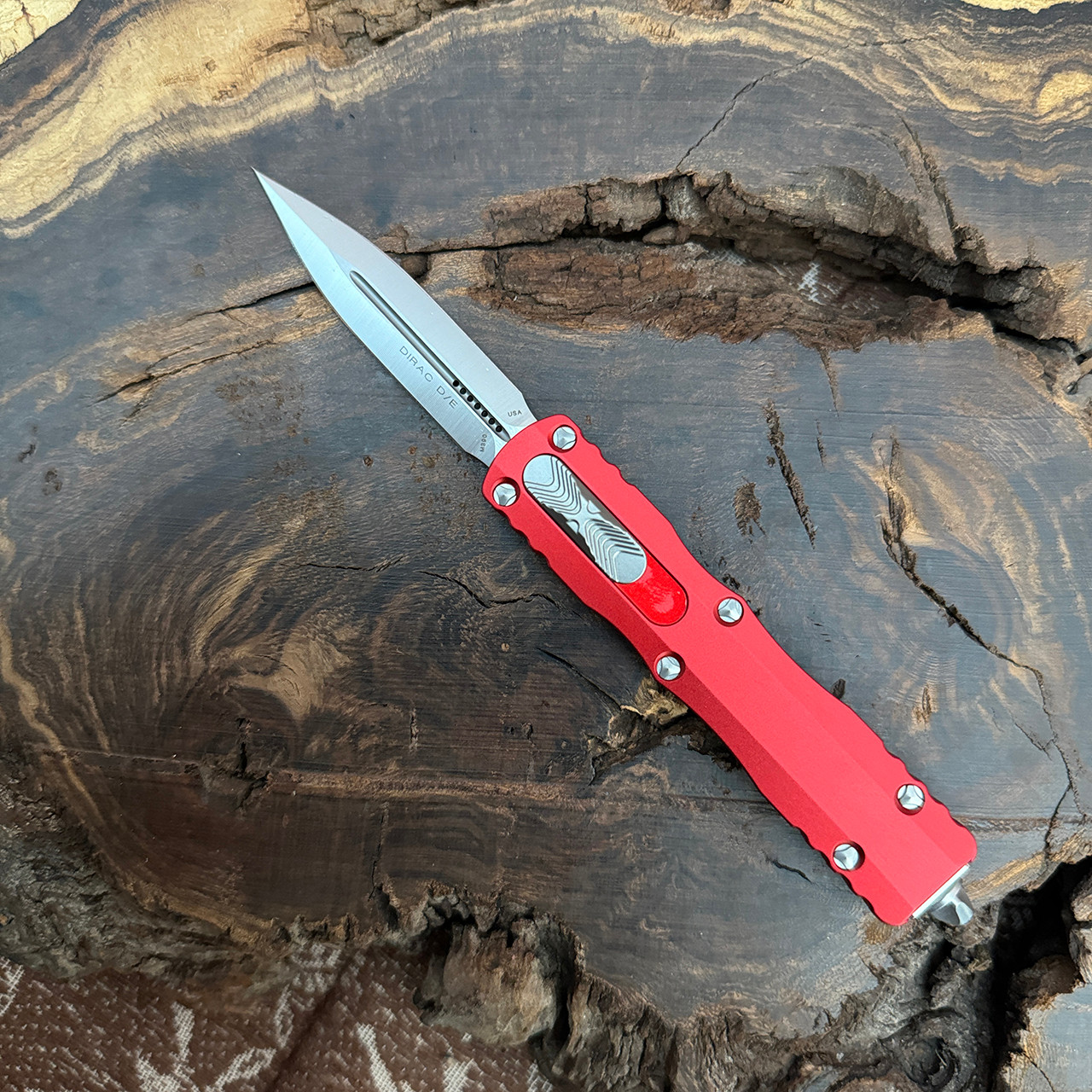 Microtech Dirac D/E Red Satin Standard 225-4RD | American Edge Knives