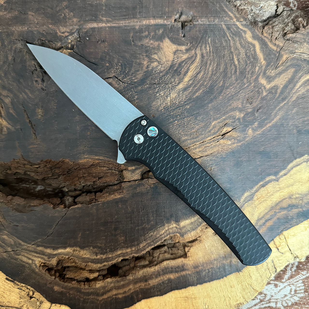 Pro Tech Malibu Button Lock Flipper Wharncliffe Ccks Spring 2024 Dragon