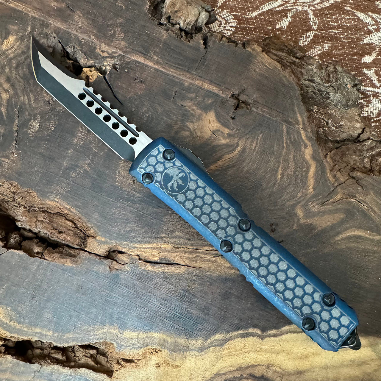 Microtech Ultratech Hellhound Weathered Blue Hex Handle Black Standard ...