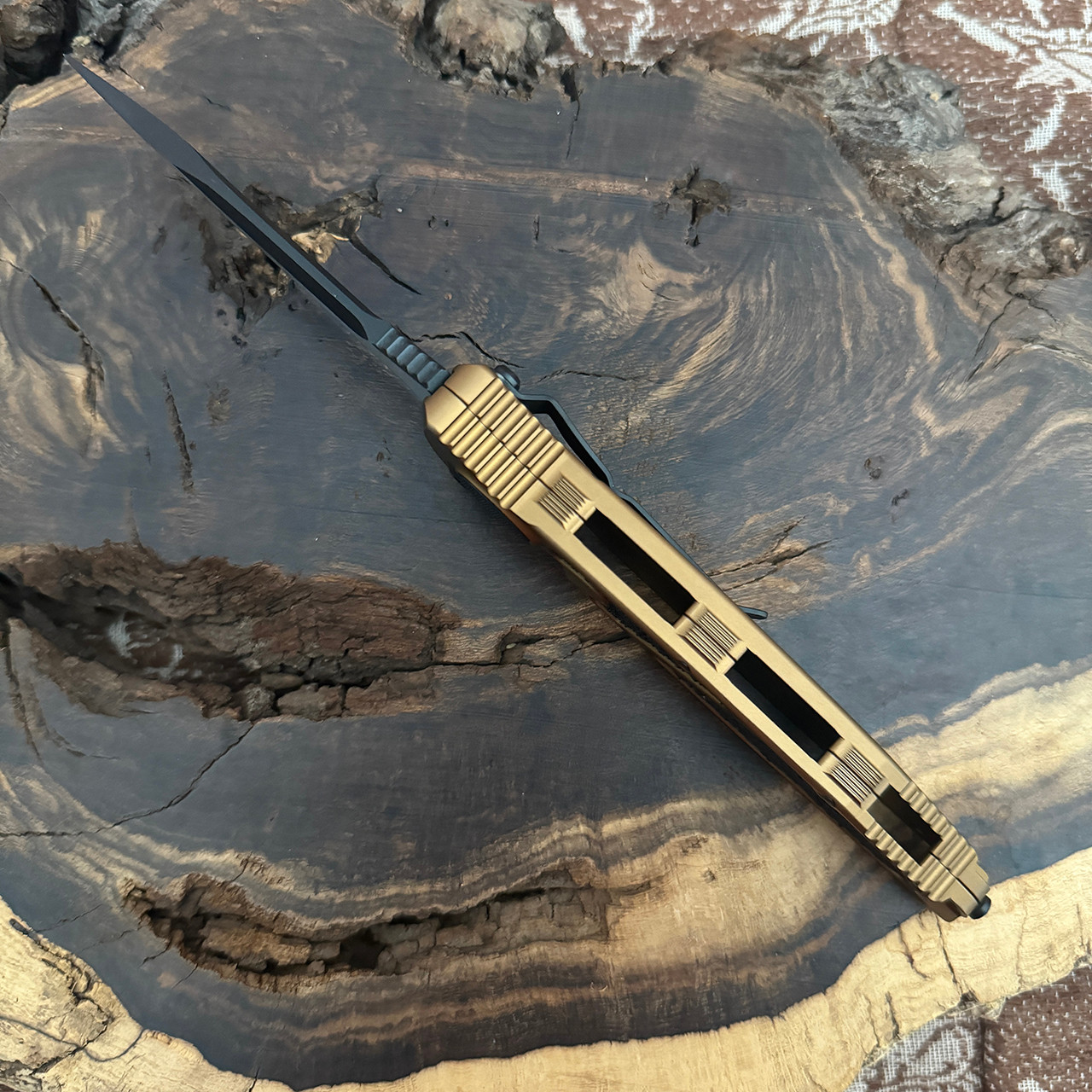 Microtech Socom Elite Auto Se Tan Standard 160a 1ta American Edge Knives