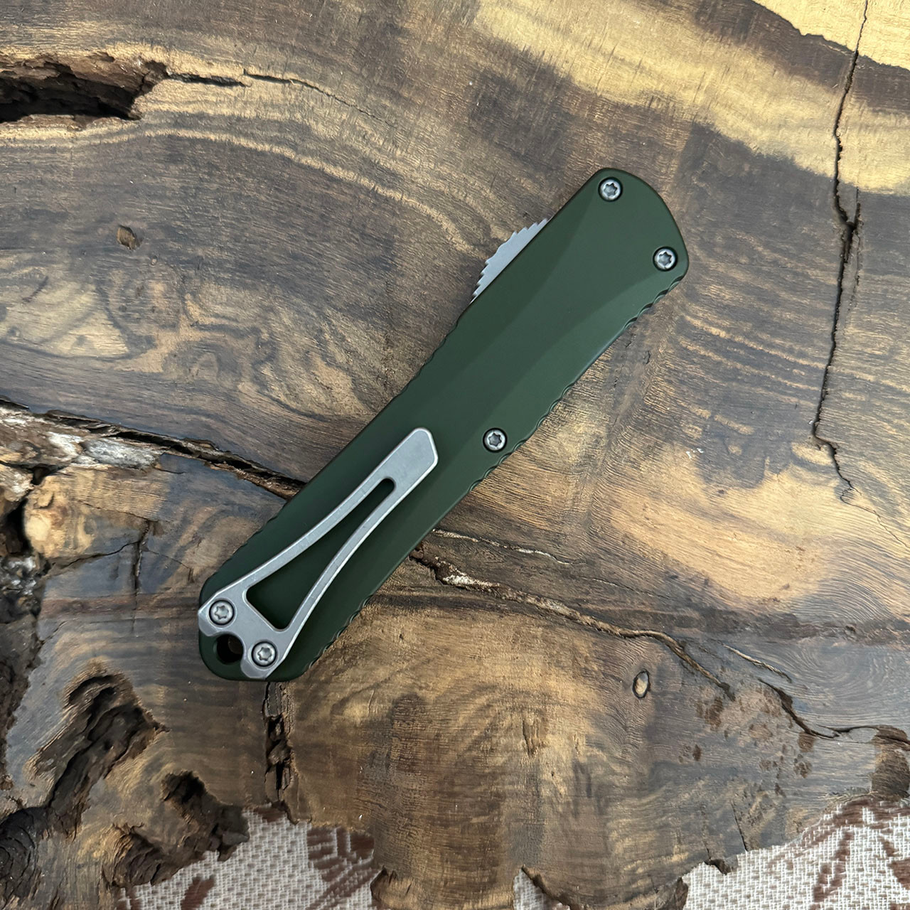 Heretic Knives Manticore E D/E Green Handle Battleworn Magnacut Blade H028-5A-GRN | American ...