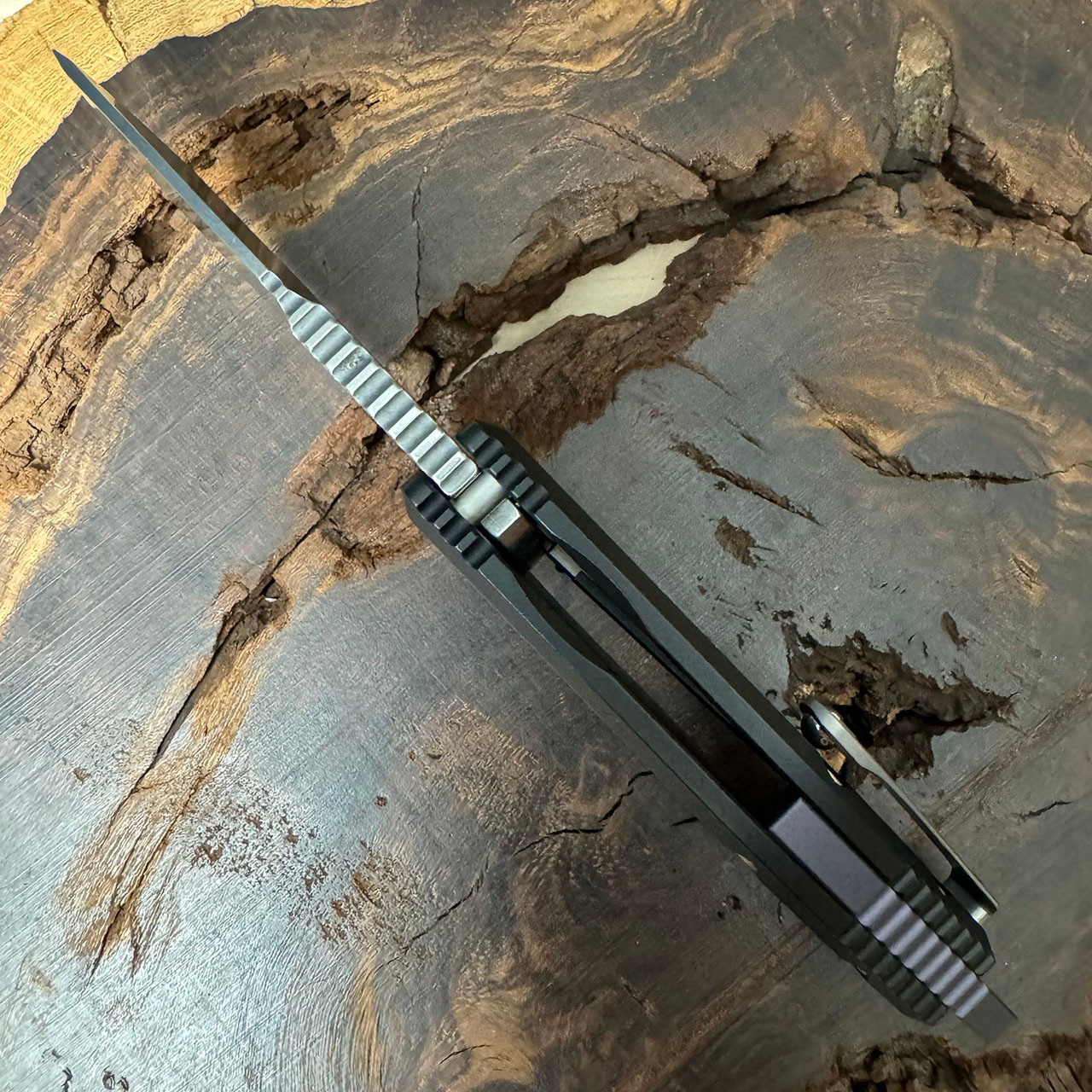 Heretic Knives Medusa Manual Tanto Black Aluminum w/ Black Grip Tape Inlays Stonewash Blade H009 ...